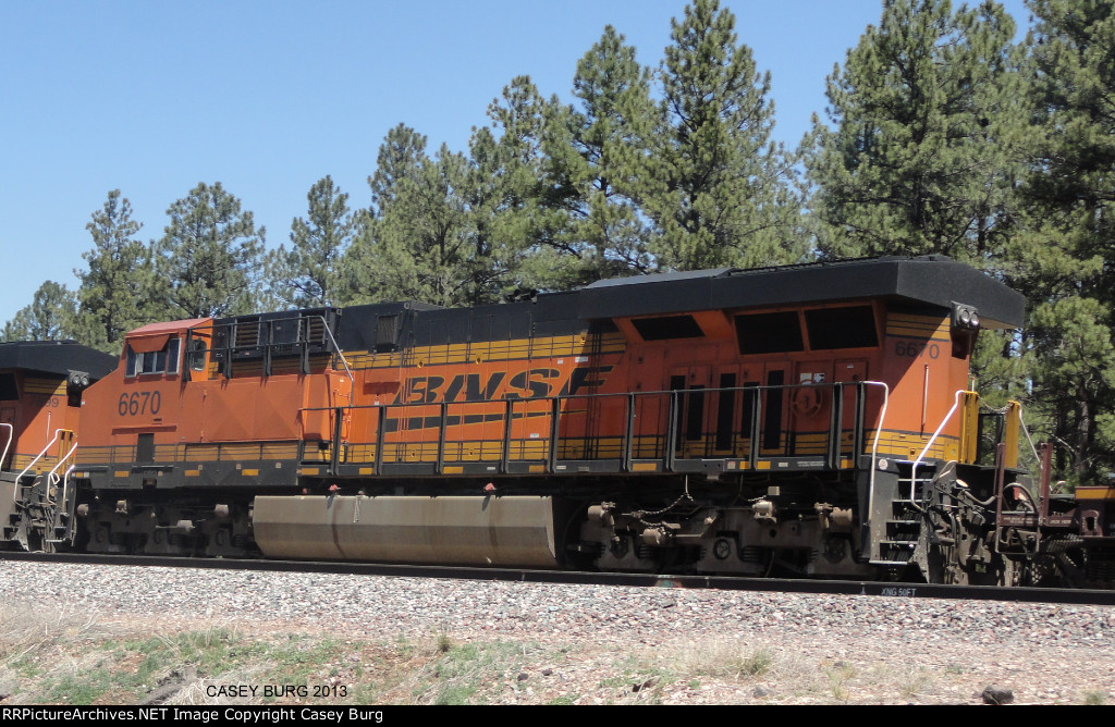 BNSF 6670